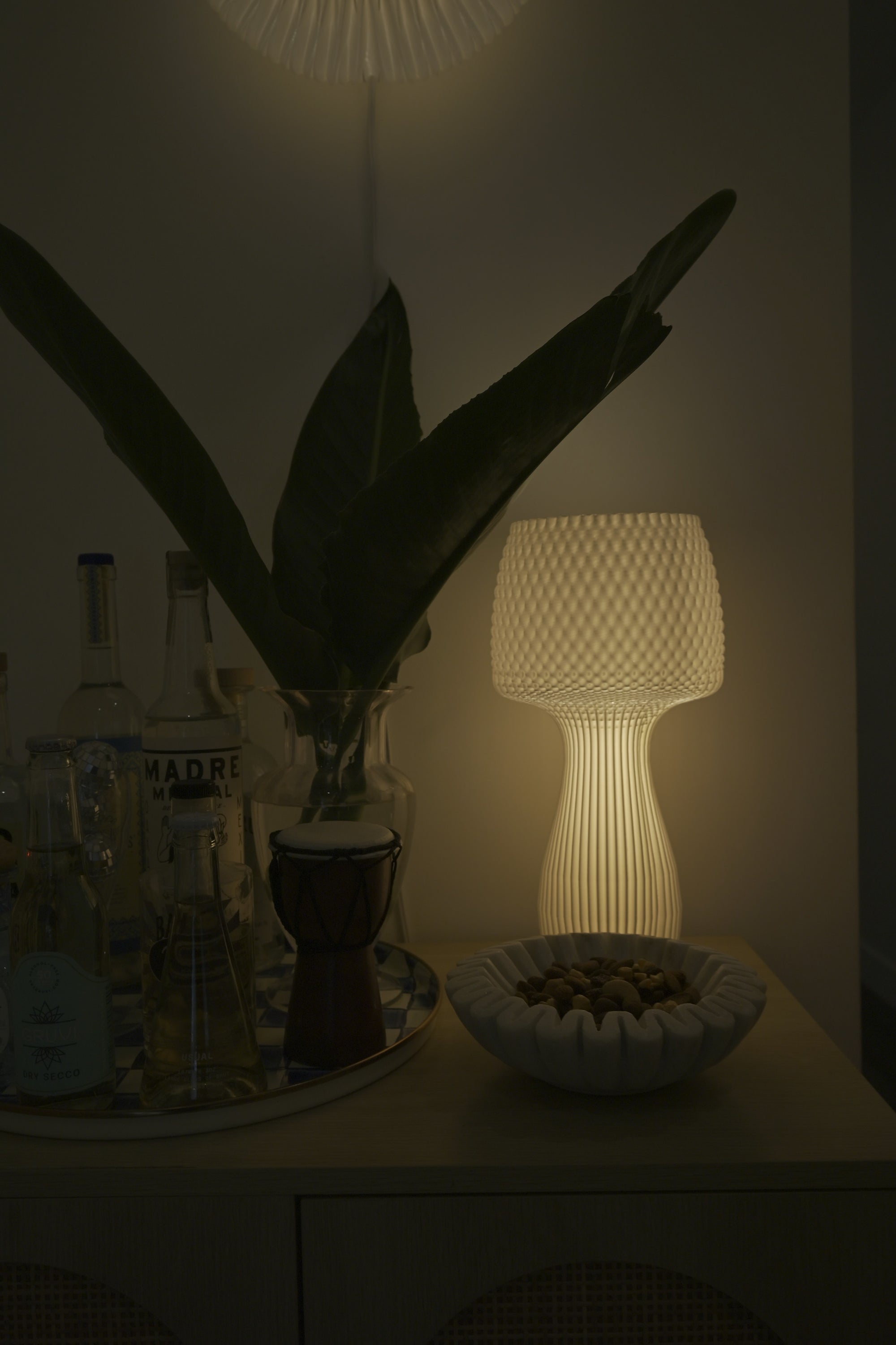 Luna 3D-Printed Table Lamp – Modern Elegance with Moonlight-Inspired Design