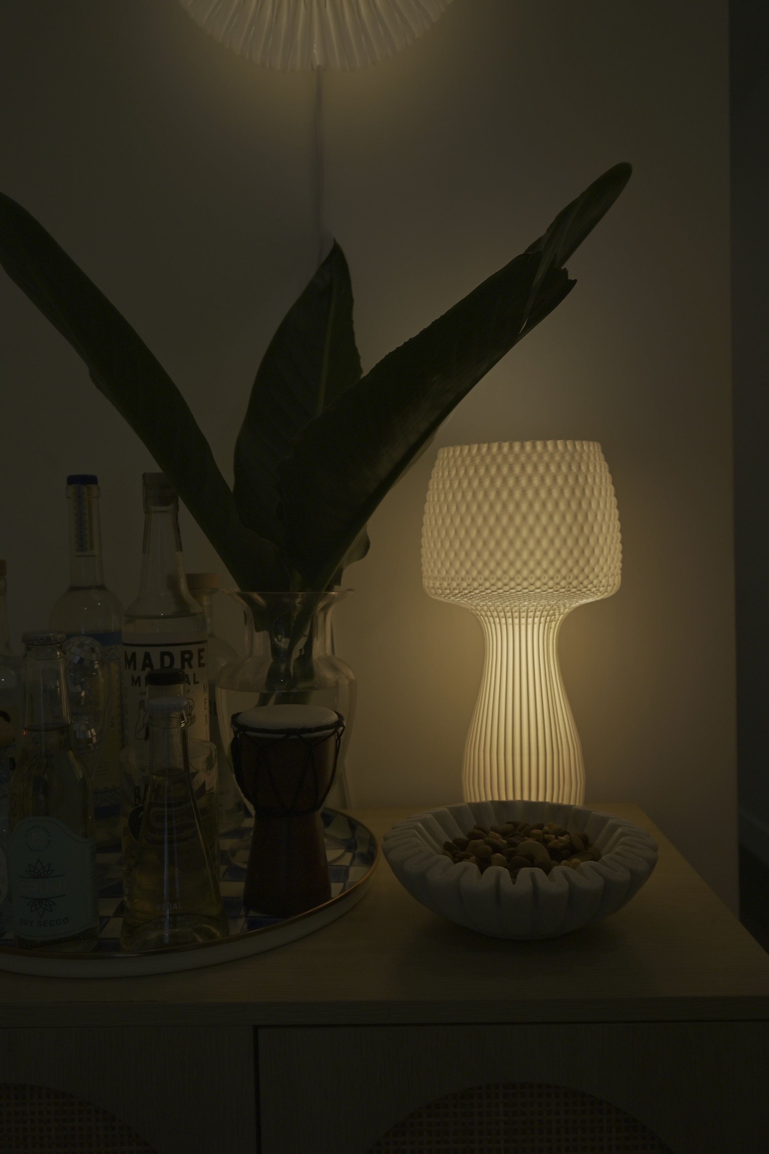Luna 3D-Printed Table Lamp – Modern Elegance with Moonlight-Inspired Design